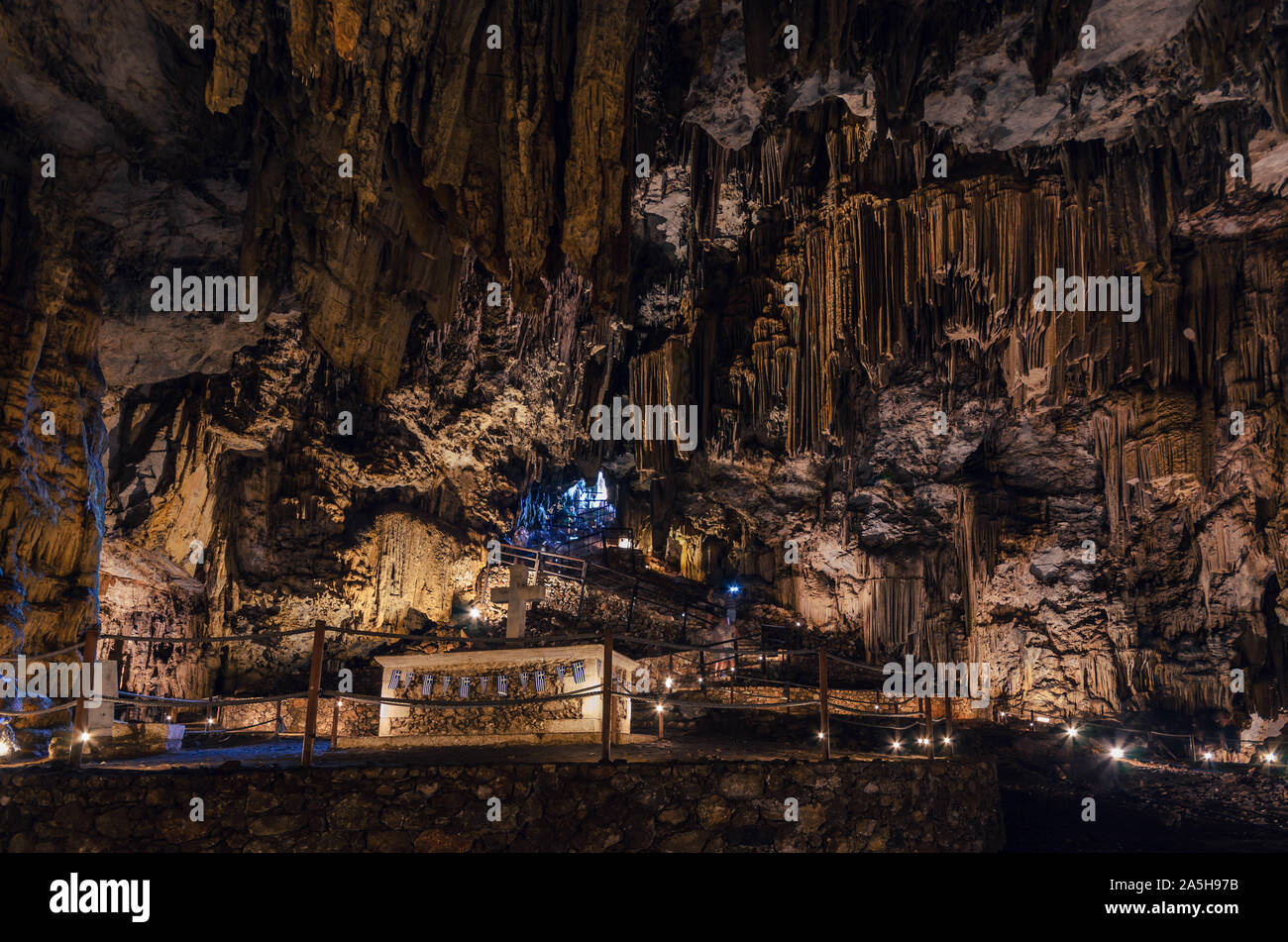 Melidoni cave, an amazing historical and archaeological cave with the ...