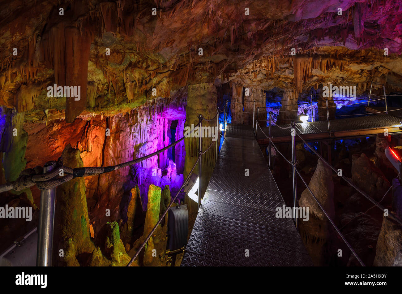 The stalactite cave Sfendoni is located in the high mountains between ...