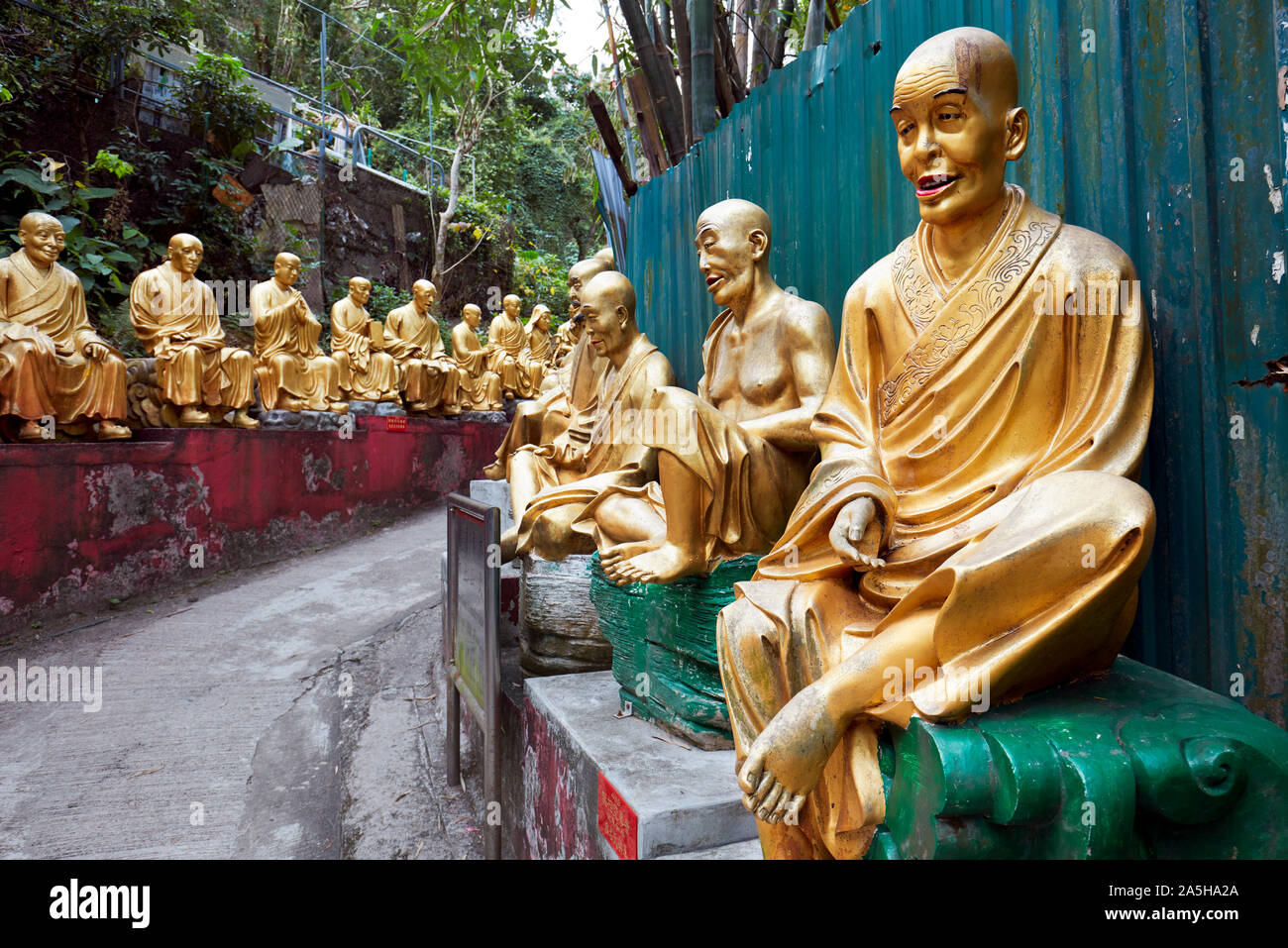 Statues of arhats (Buddhist equivalent of saints) on the way up to Ten ...