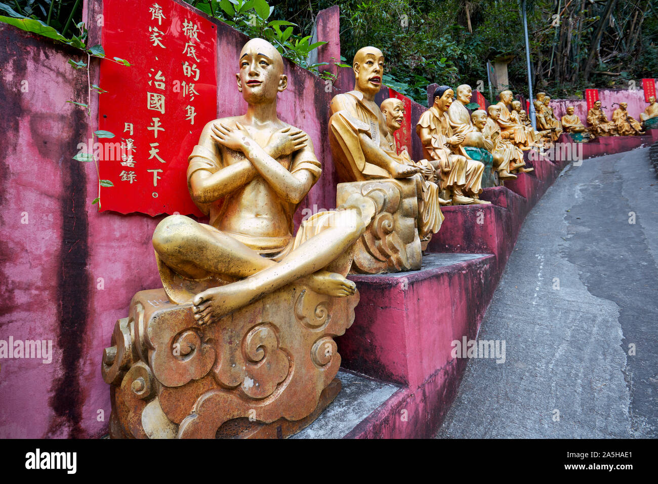 Statues of arhats (Buddhist equivalent of saints) on the way up to Ten ...