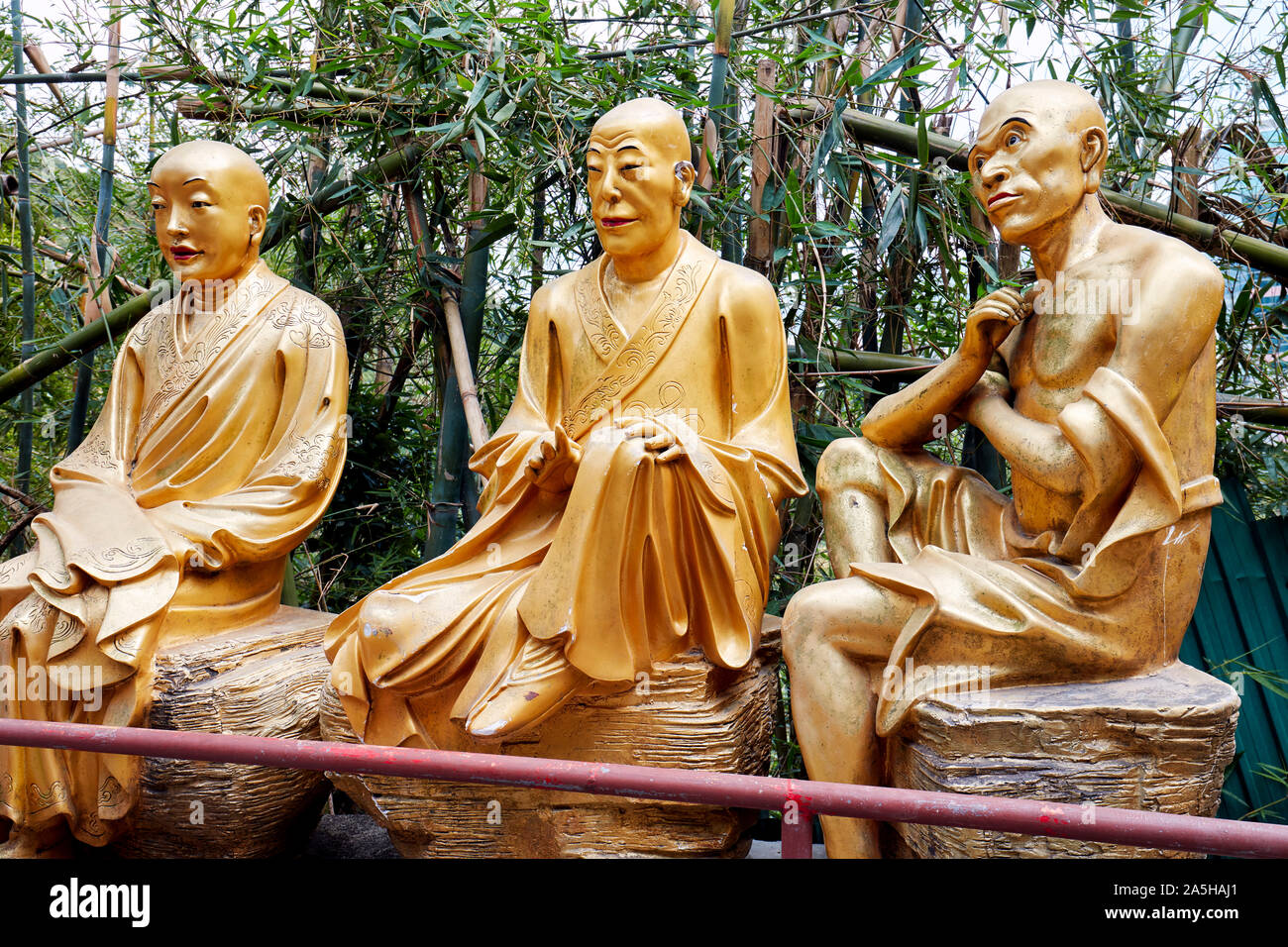 Statues of arhats (Buddhist equivalent of saints) on the way up to Ten ...