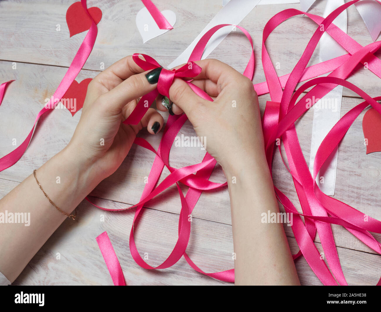 Satin ribbon ties hi-res stock photography and images - Alamy