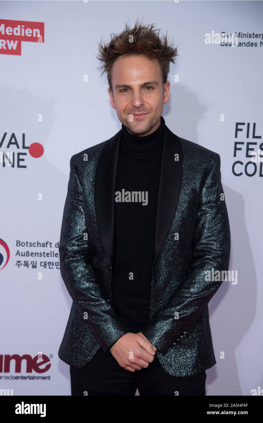 Cologne, Deutschland. 17th Oct, 2019. Fabian PHILIPP, Actor, Red Carpet ...