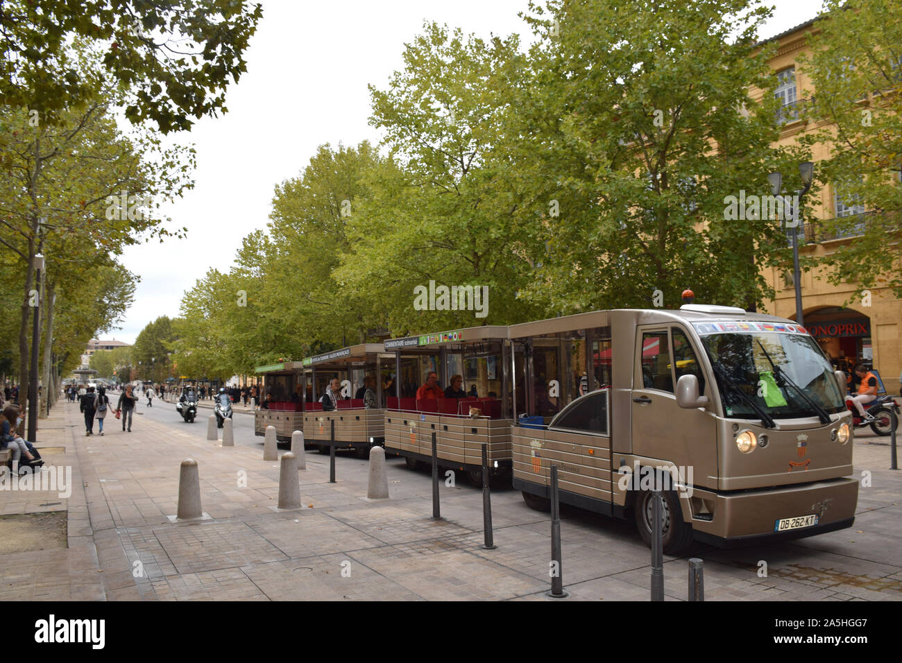 Aix marseille provence hi-res stock photography and images - Alamy