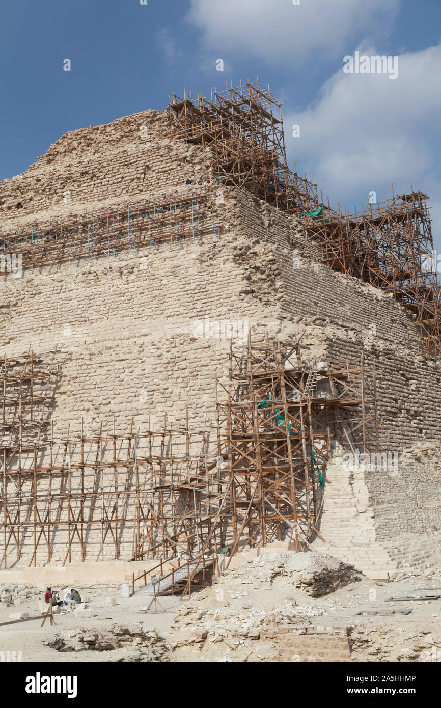 Egypt, Saqqara, the Stepped Pyramid of Djoser, in restoration Stock ...