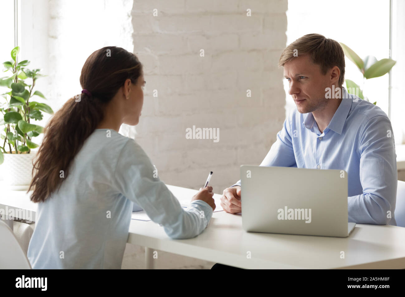 Talk show interview hi-res stock photography and images - Alamy