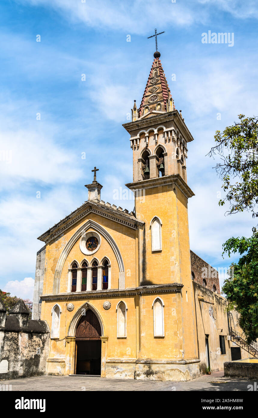 Old spanish colonial church chapel building hi-res stock photography ...