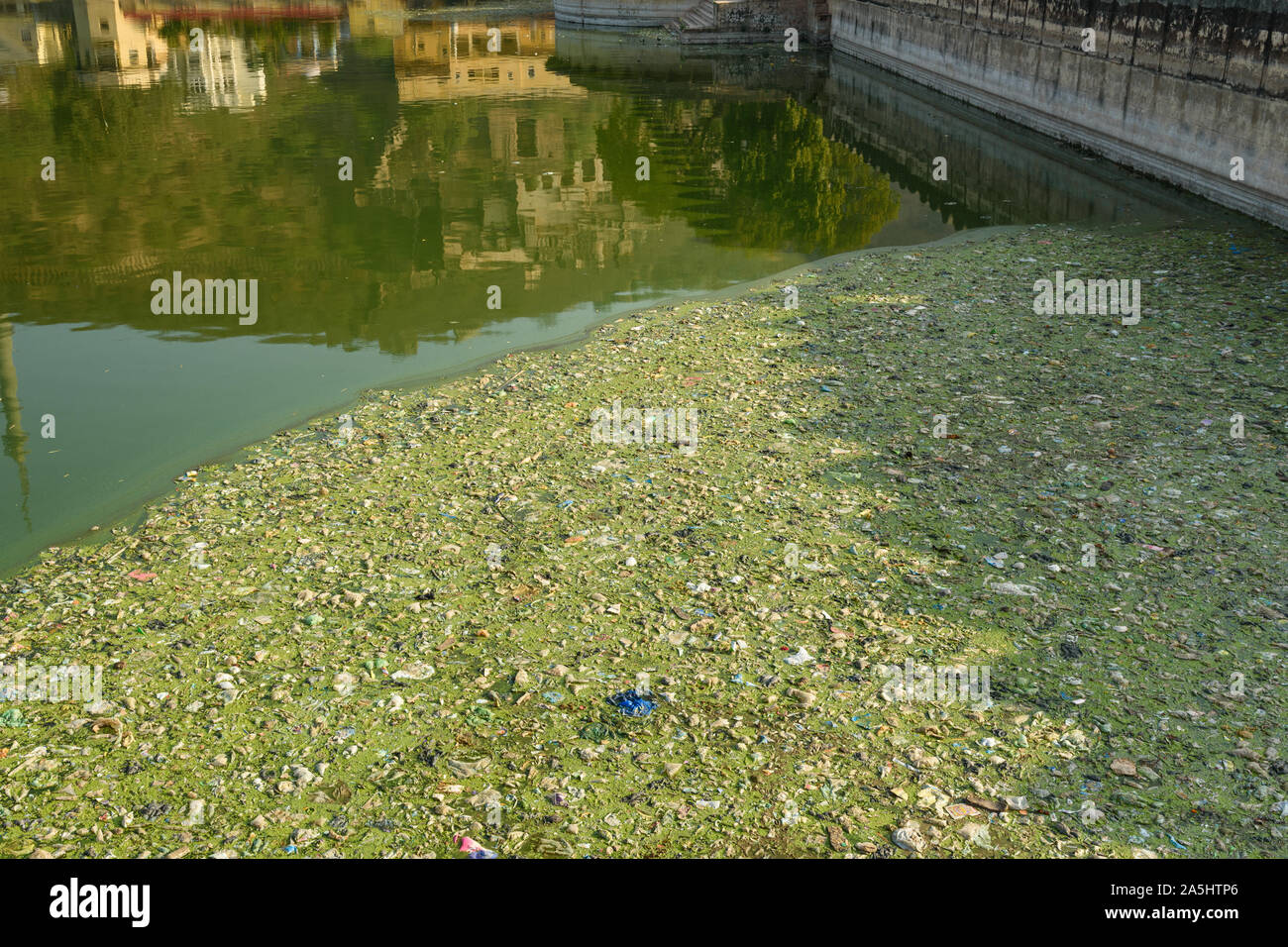 Trash and dirt Nawal Sagar Lake in Bundi. Rajasthan. India Stock Photo ...