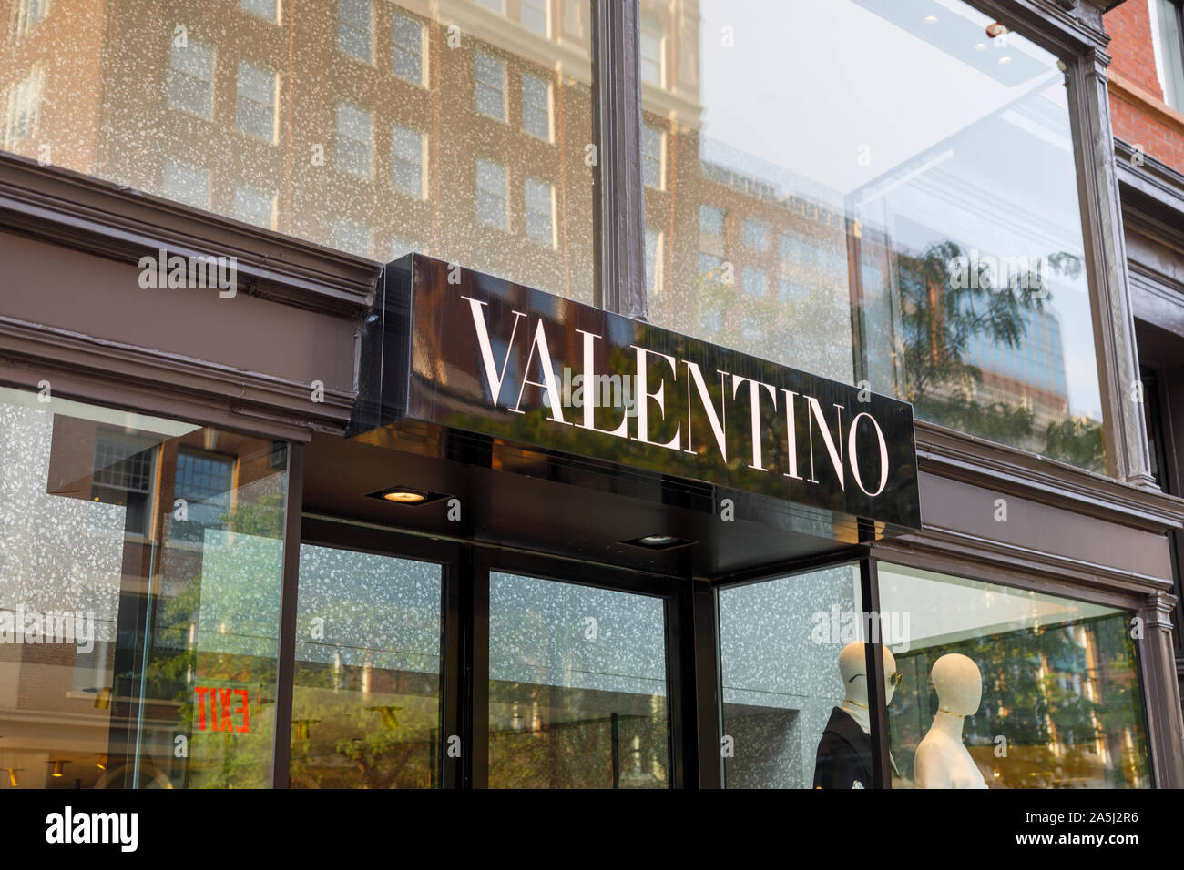 Berkeley group sign hi-res stock photography and images - Alamy