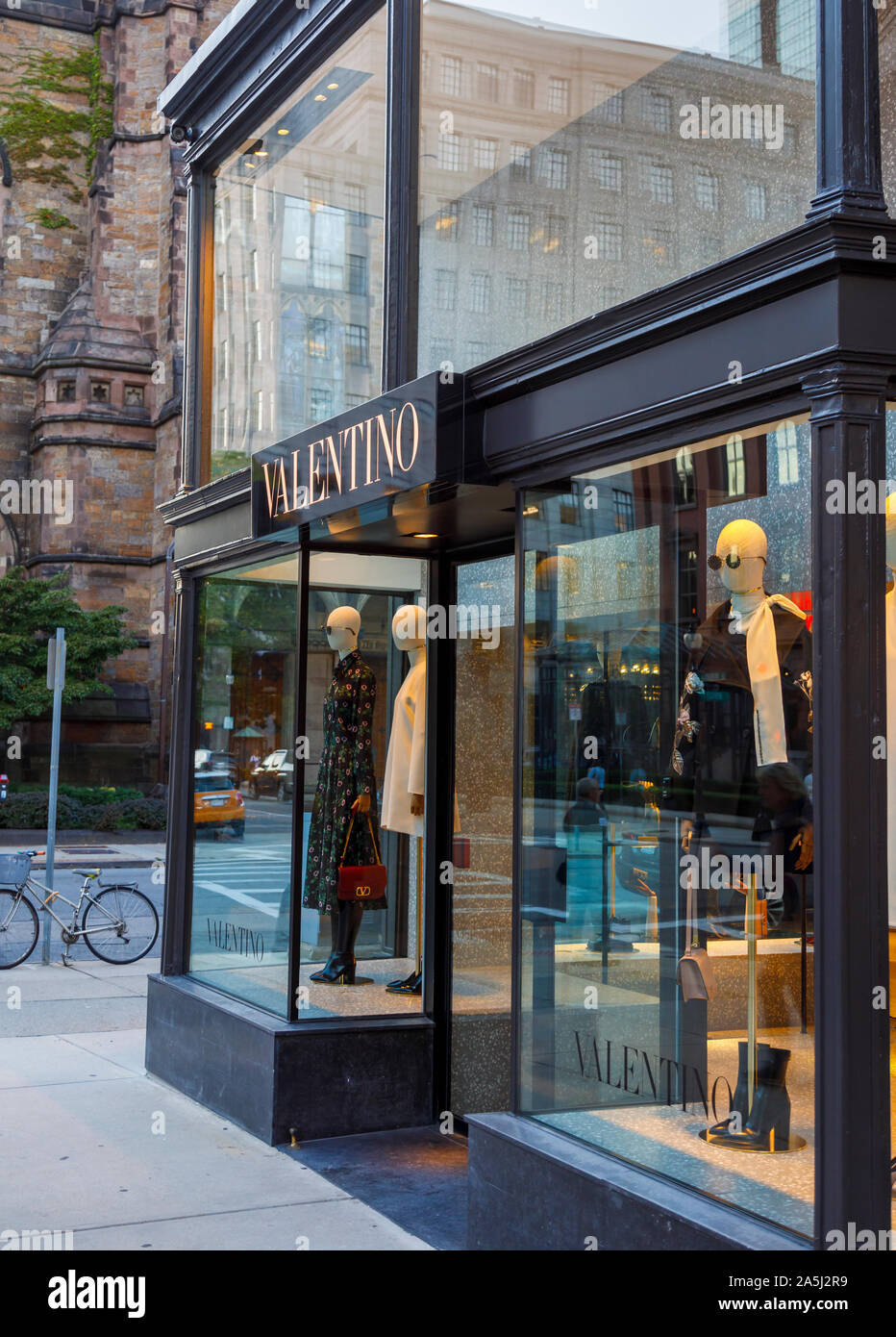 Valentino shop front in Newbury Street and Berkeley Street, Back Bay ...