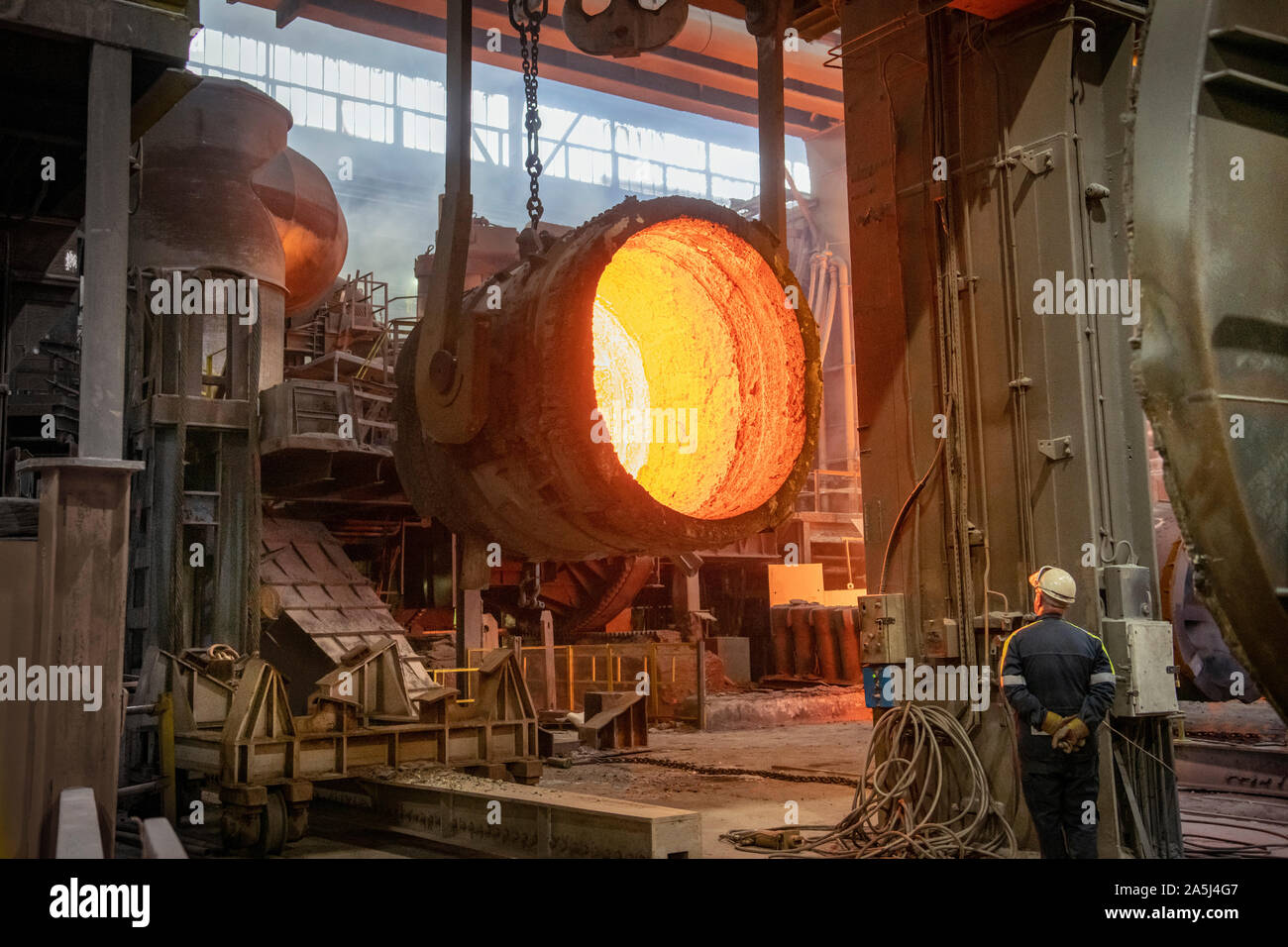 Hard red scale hi-res stock photography and images - Alamy