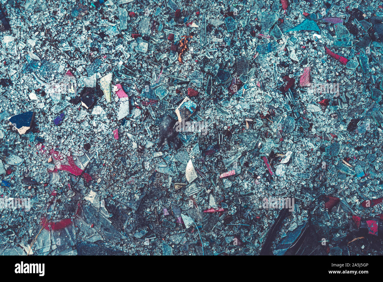 Ground up glass hi-res stock photography and images - Alamy