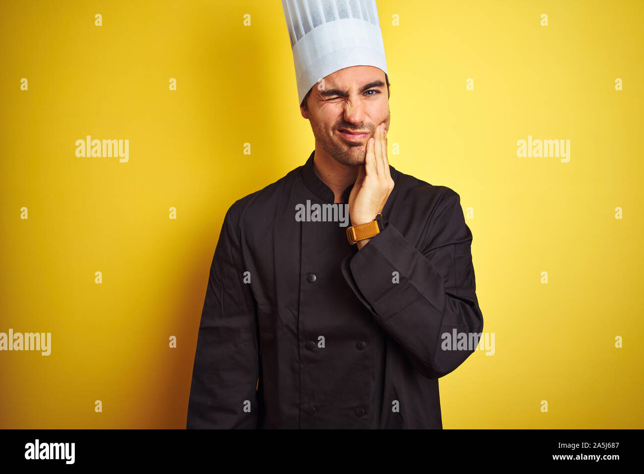 Male chef wearing medical hi-res stock photography and images - Alamy