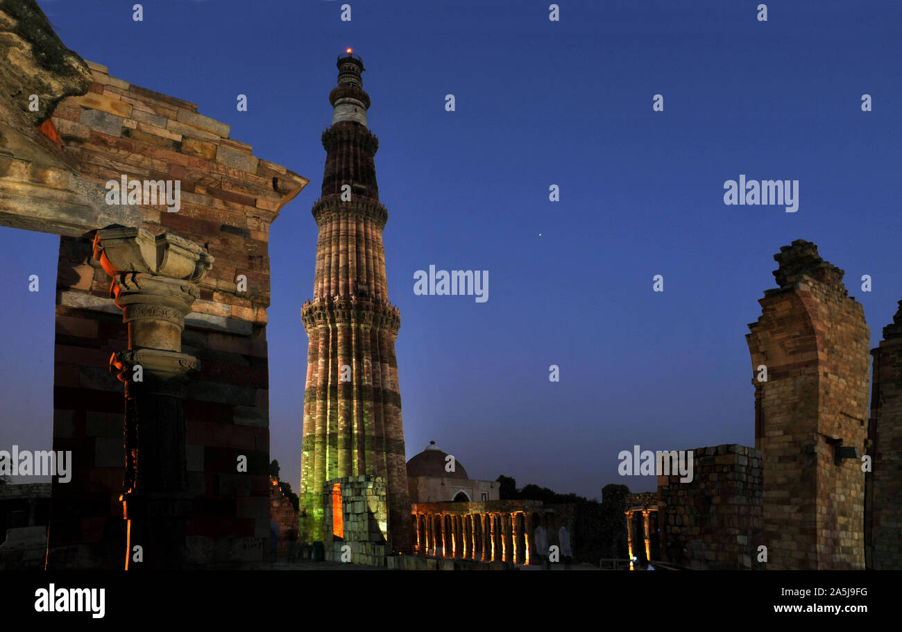 Tallest monuments hi-res stock photography and images - Alamy
