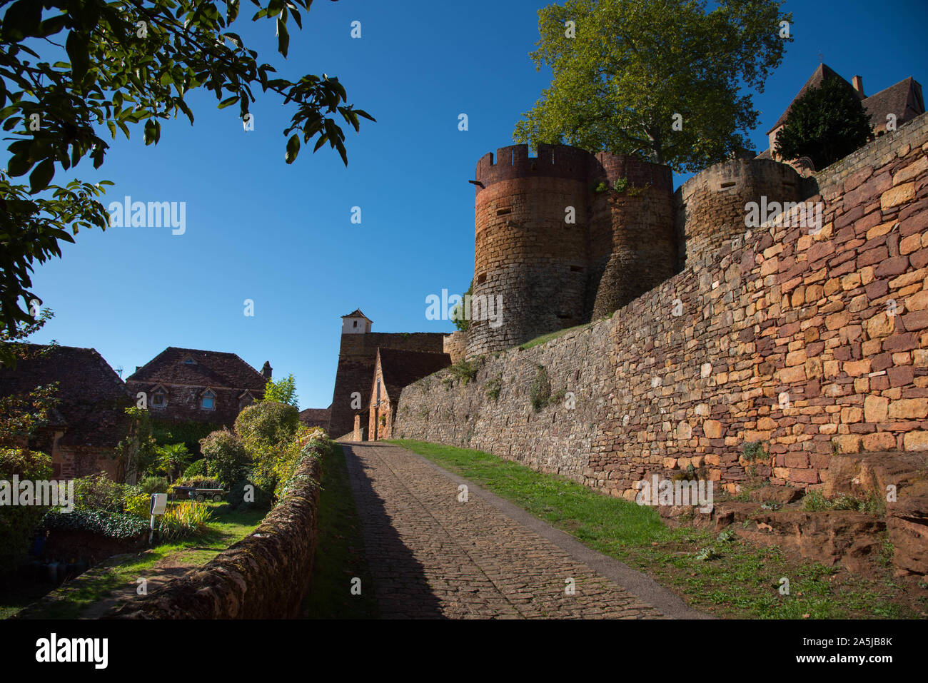 Castelnau bretenoux castle hi-res stock photography and images - Alamy