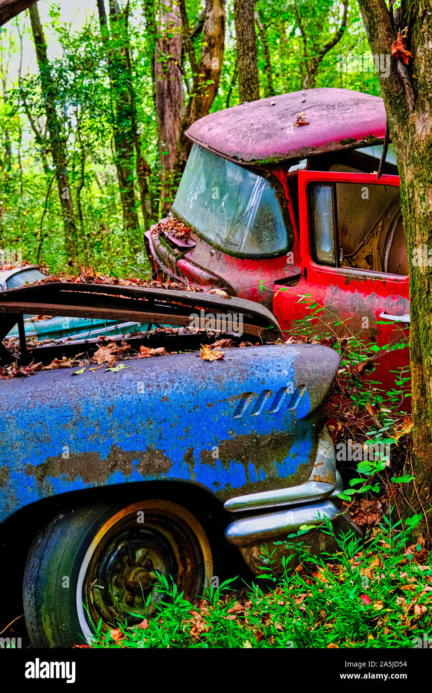 Broken blue car hi-res stock photography and images - Alamy