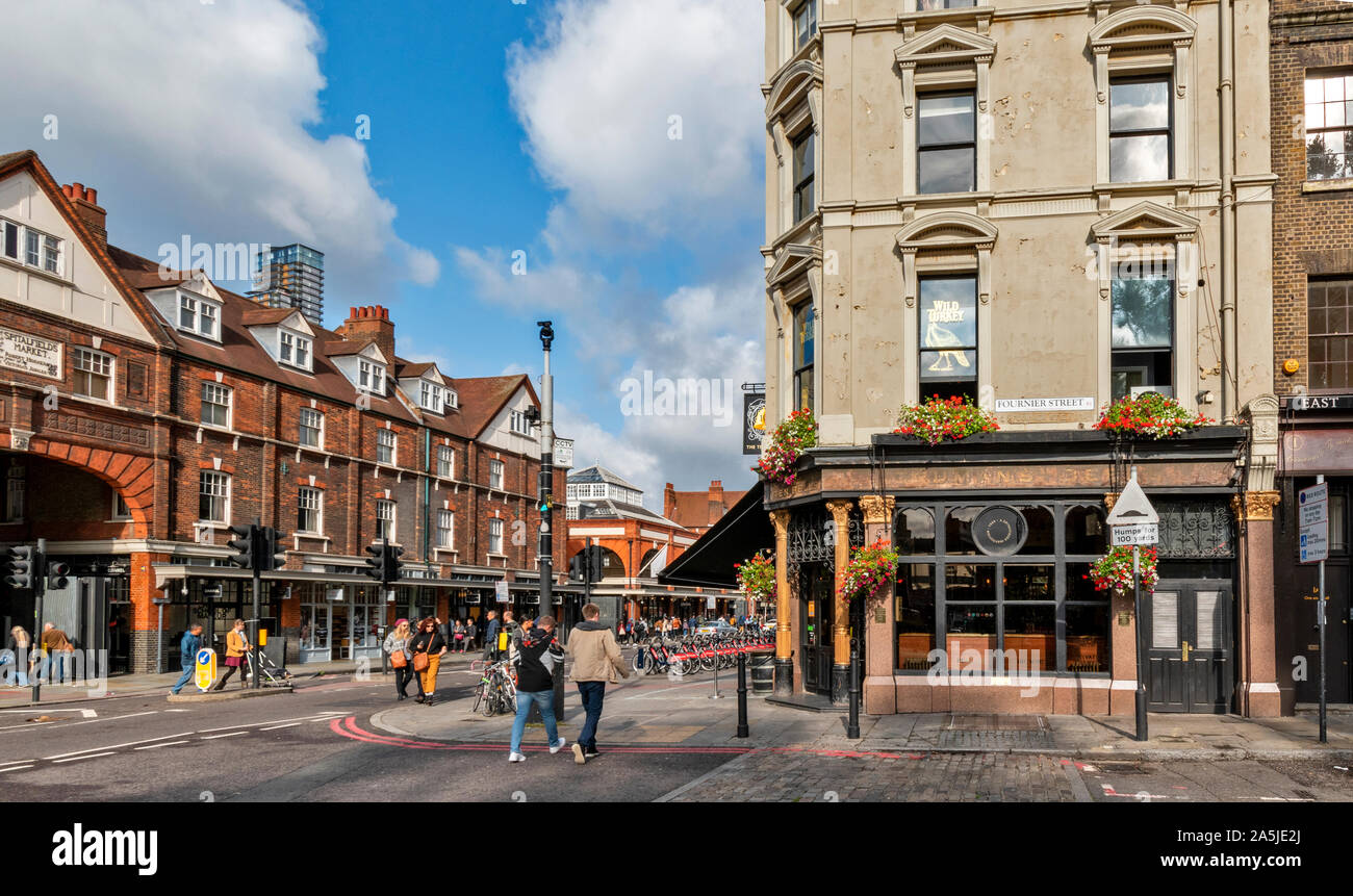 LONDON SPITALFIELDS COMMERCIAL STREET AND OLD SPITALFIELDS MARKET ...