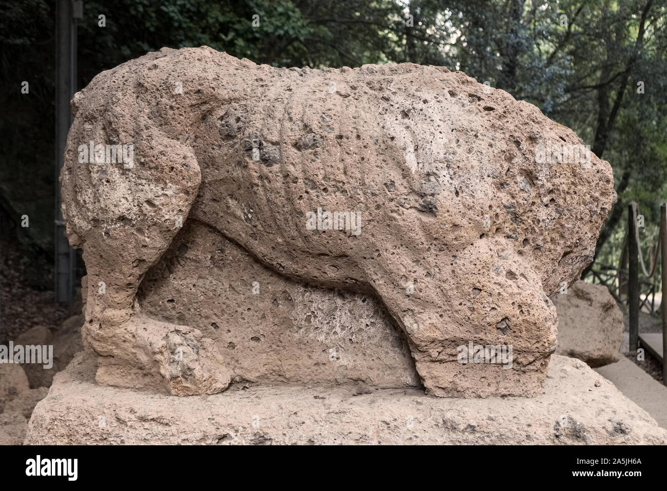 Tomb of winged demons hi-res stock photography and images - Alamy