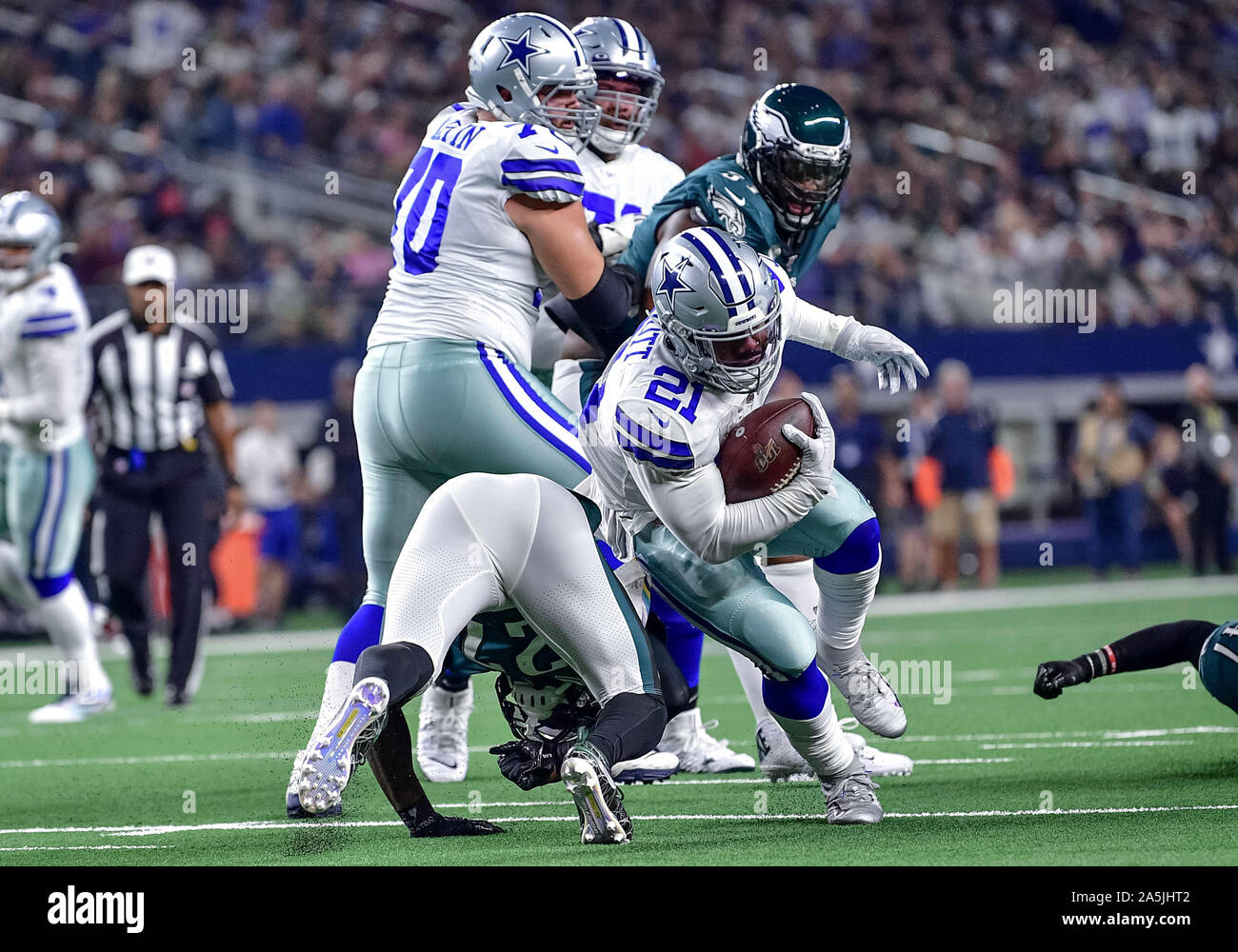Arlington, Texas, USA. 20th Oct, 2019. Dallas Cowboys running back ...
