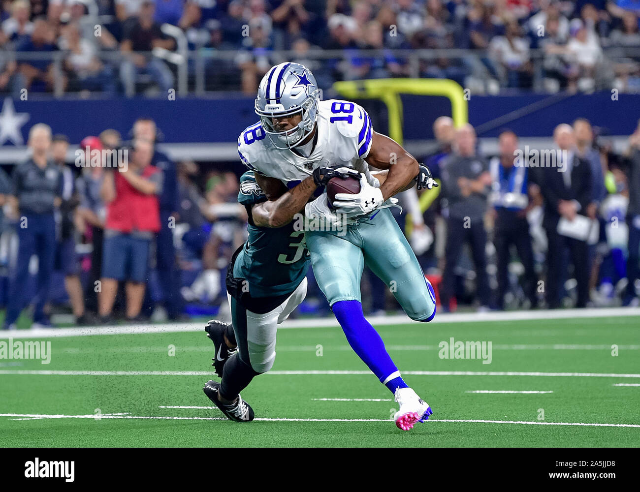 18 yard line hi-res stock photography and images - Alamy
