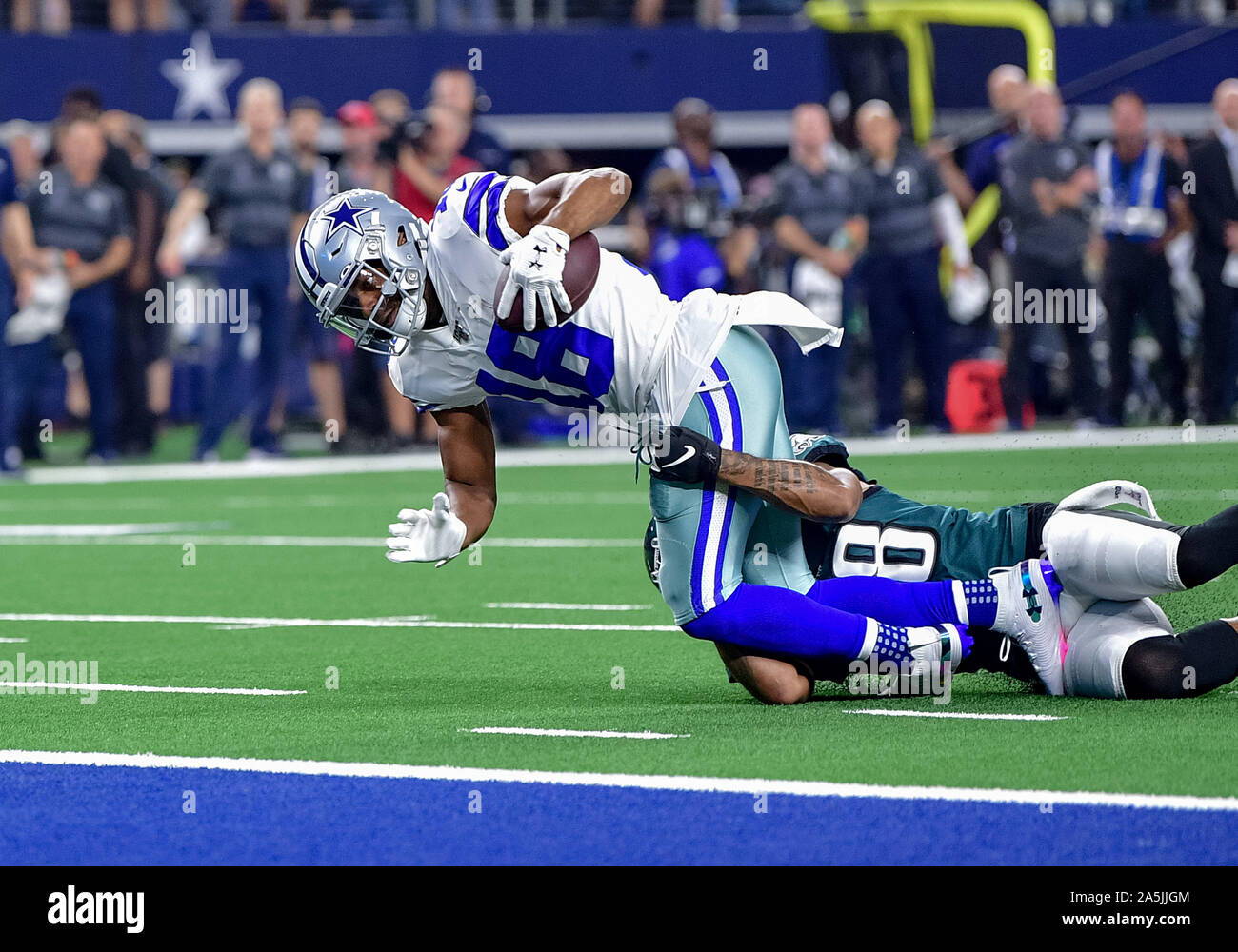 18 yard line hi-res stock photography and images - Alamy