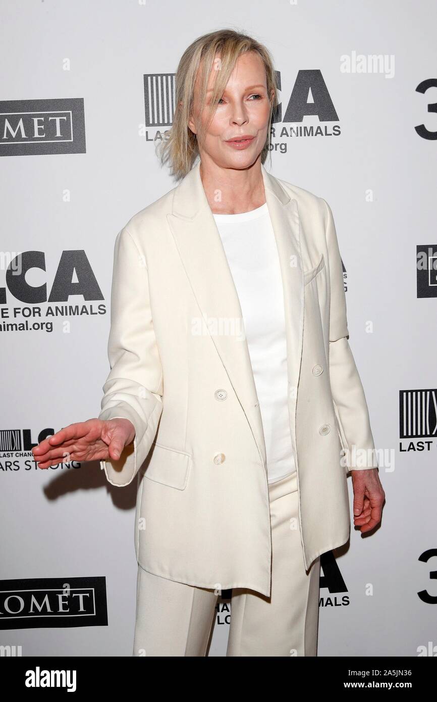 Beverly Hills, CA. 19th Oct, 2019. Kim Basinger at arrivals for Last ...