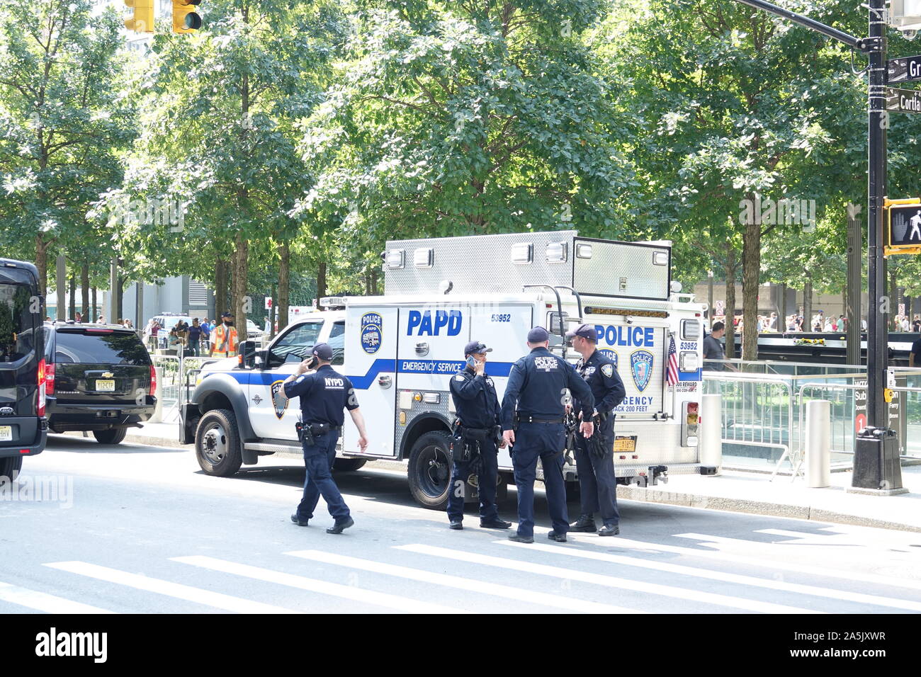 New York, USA. 11th Sep, 2019. Police officers are standing in front of ...