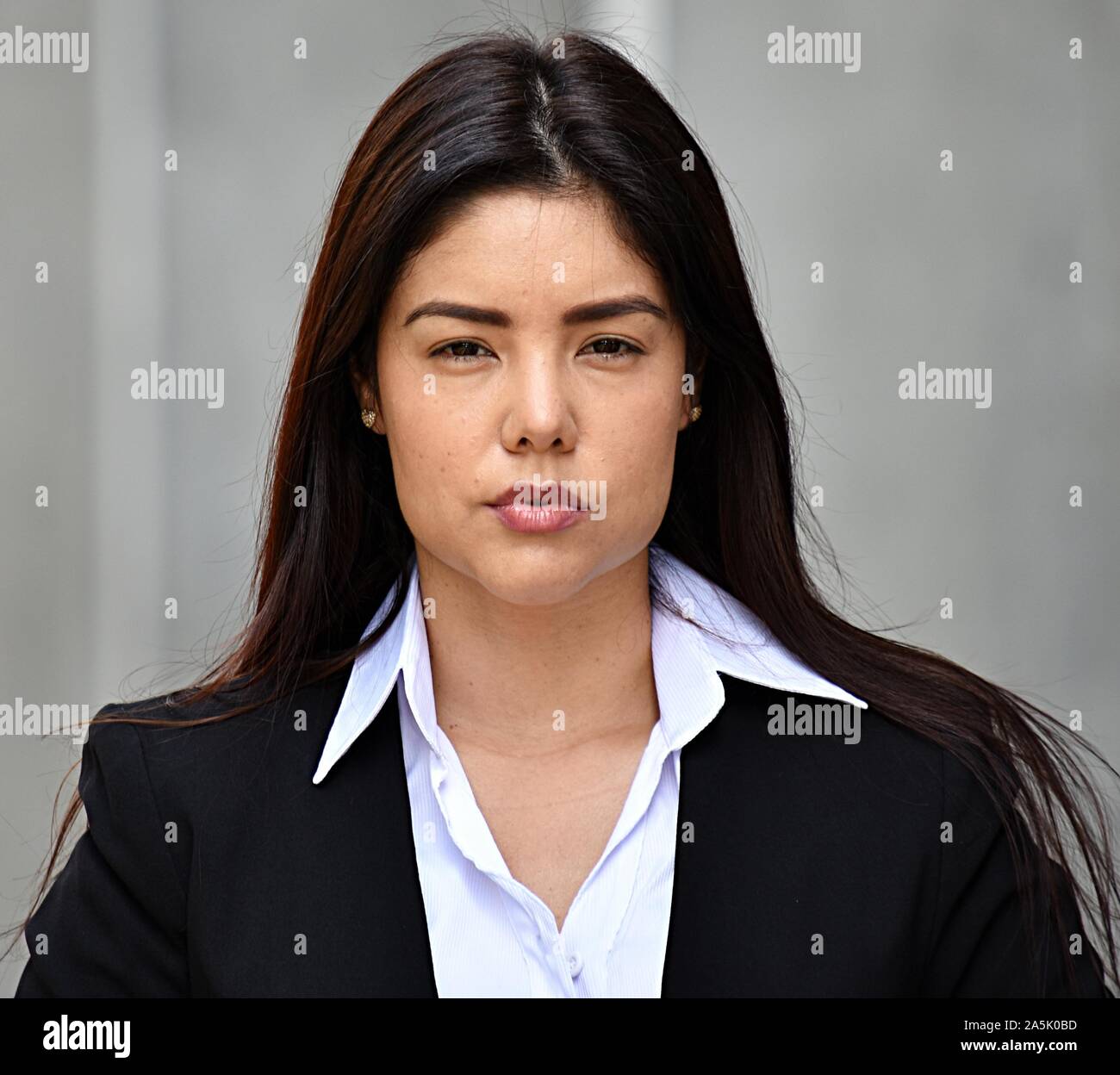 Beautiful young colombian women hi-res stock photography and images - Alamy