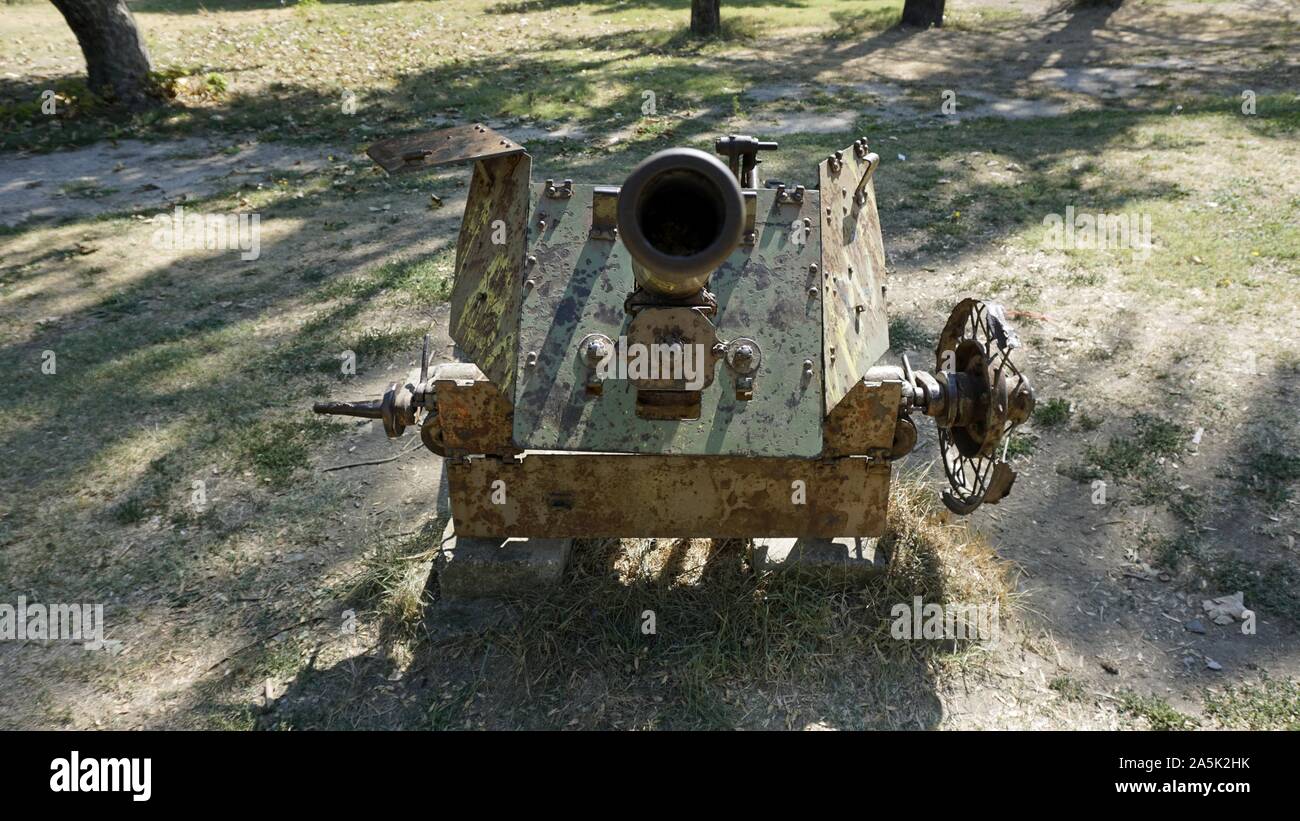 old rusty cannon in a public park in skopje Stock Photo - Alamy