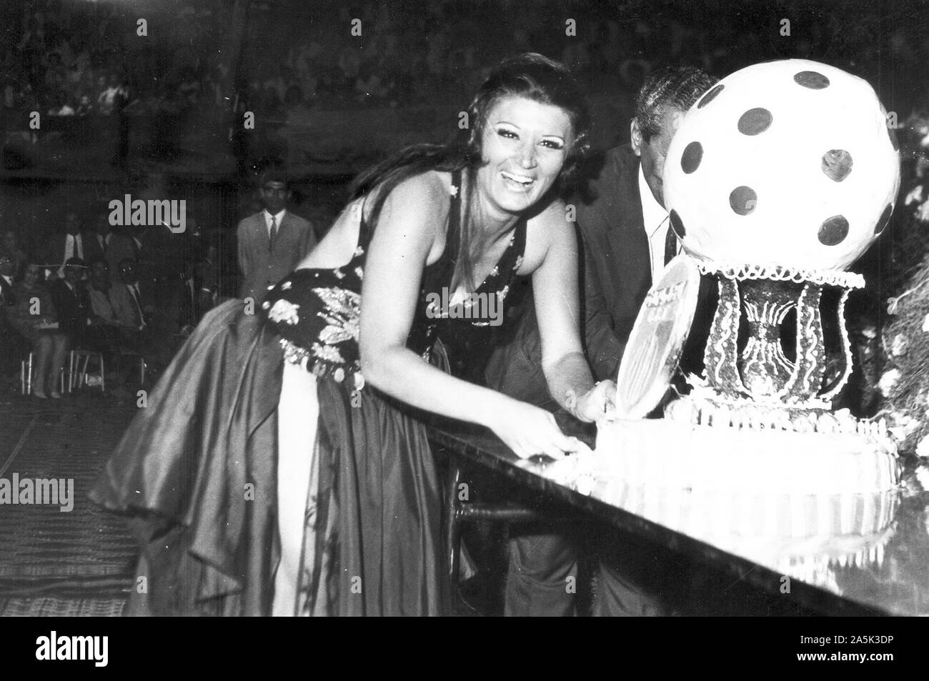 English: Egyptian belly dancer and actress Nagoua Foued during ...