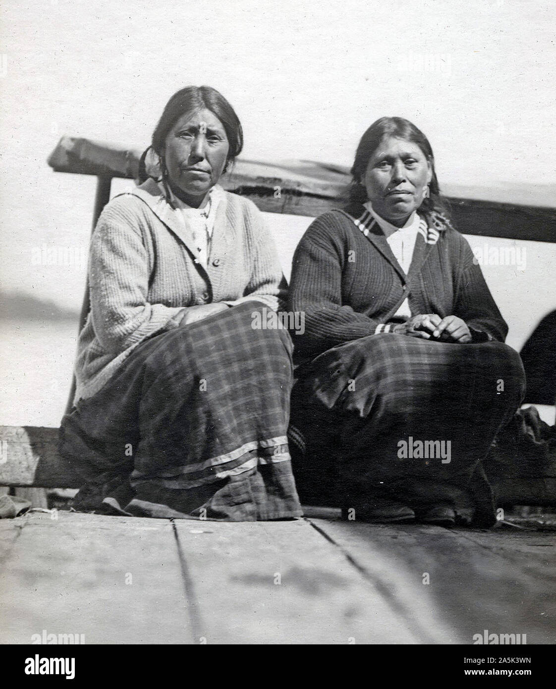 Archival indian women canada hi-res stock photography and images - Alamy