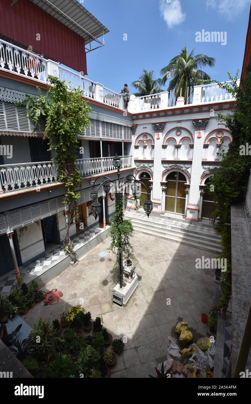 Old house of north kolkata hi-res stock photography and images - Alamy