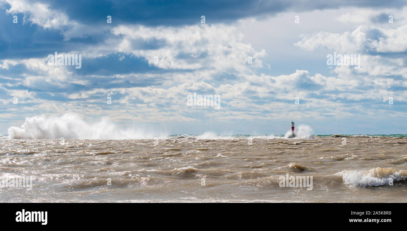 Big Lake Michigan waves pound the South Breakwater at Frankfort ...