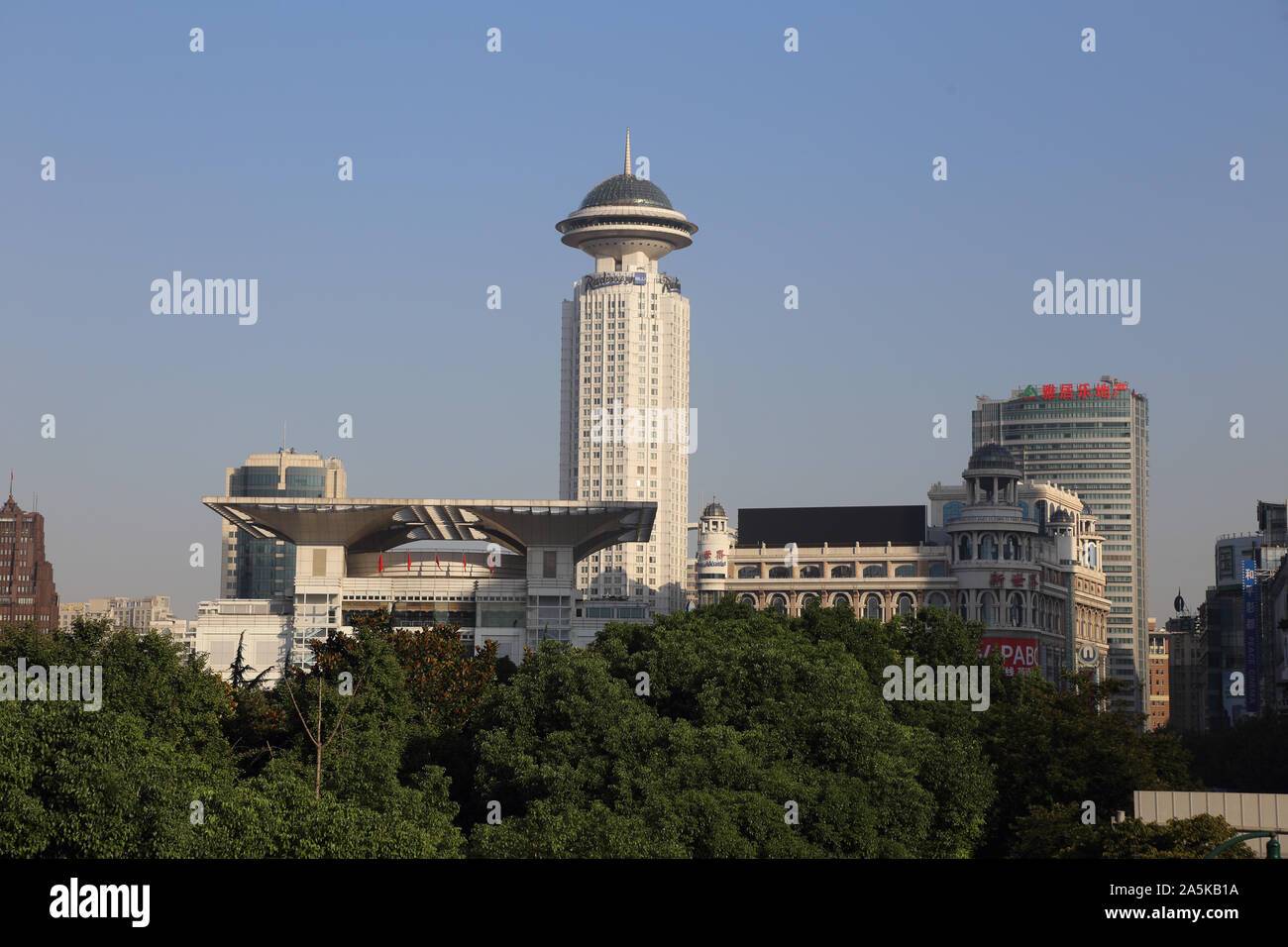 China shanghai city hi-res stock photography and images - Alamy