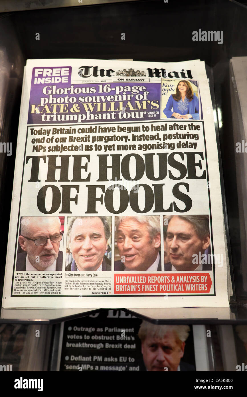 Daily mail newspaper front page hi-res stock photography and images - Alamy