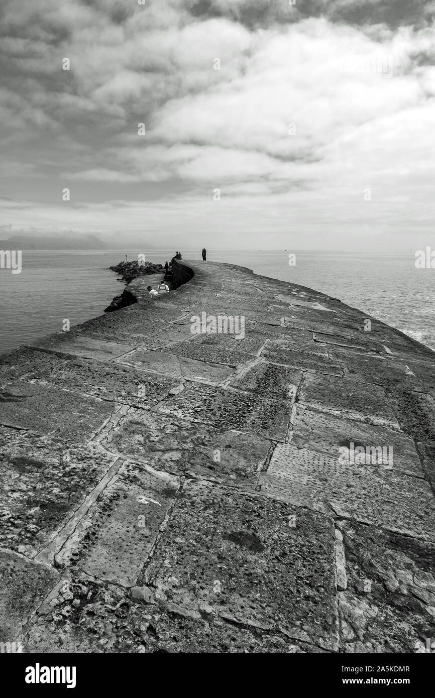 Cob wave hi-res stock photography and images - Alamy