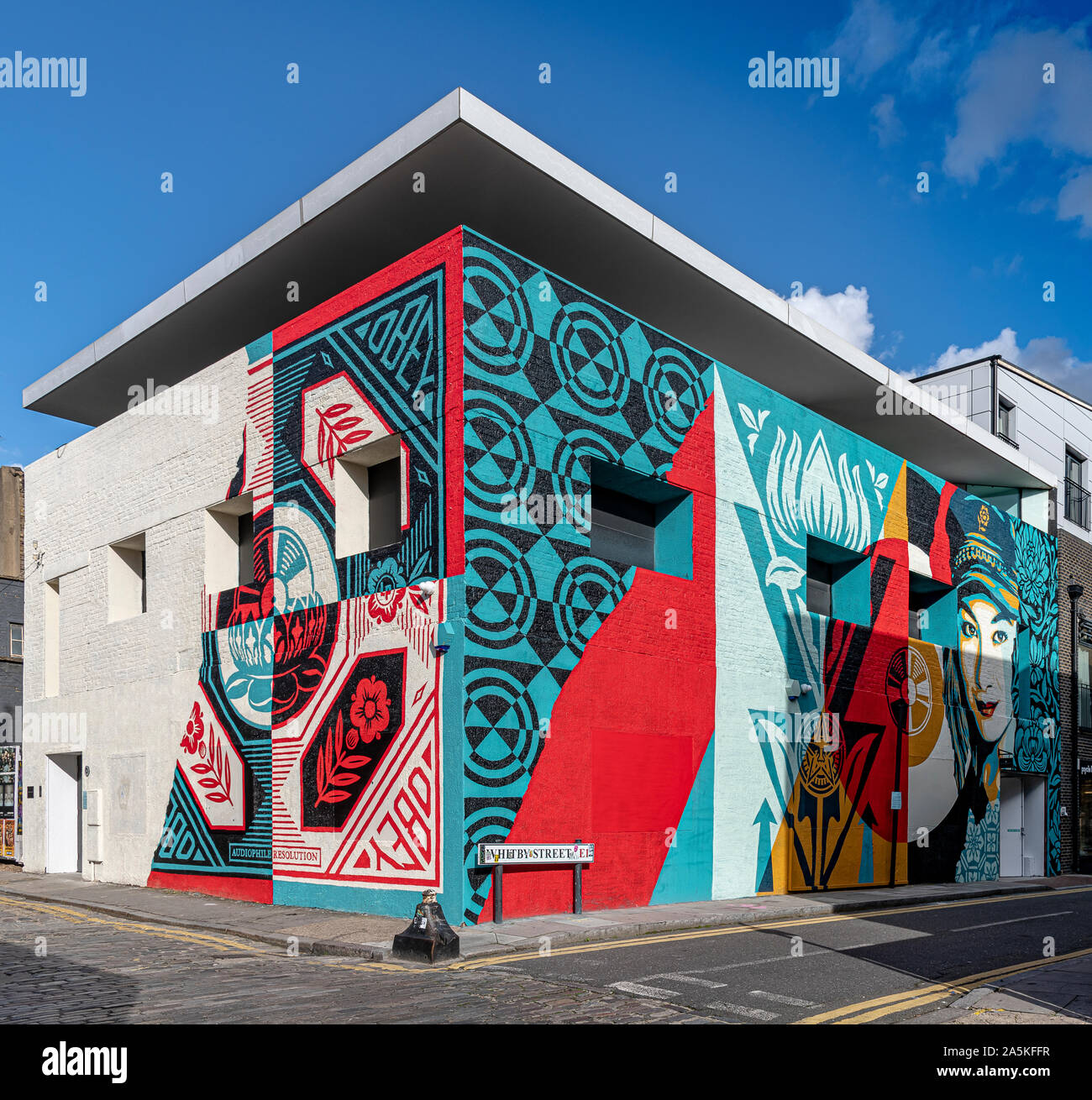 Giant mural hi-res stock photography and images - Alamy