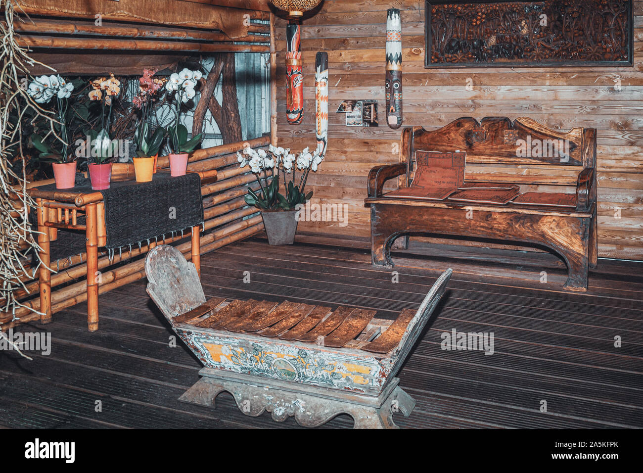 Colonial interior masks hi-res stock photography and images - Alamy