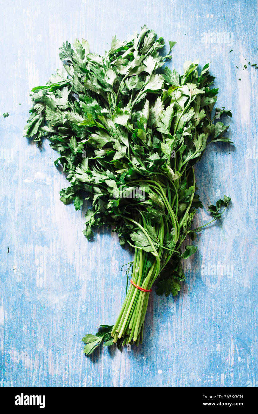 How to series cooking 101 guide, how to cut parsley, top view of fresh ...