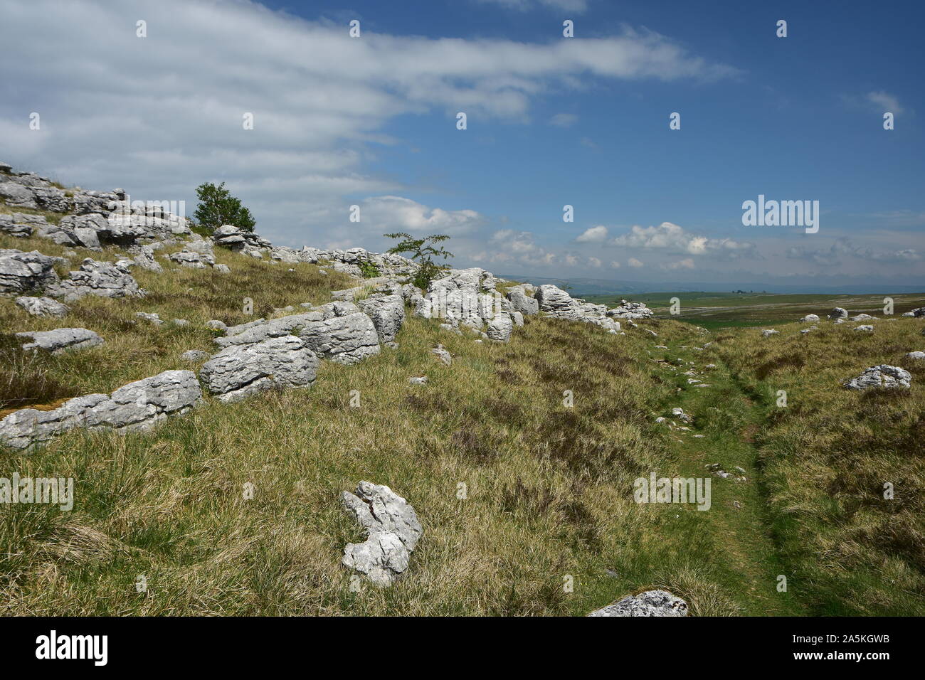 Great scar limestone hi-res stock photography and images - Alamy