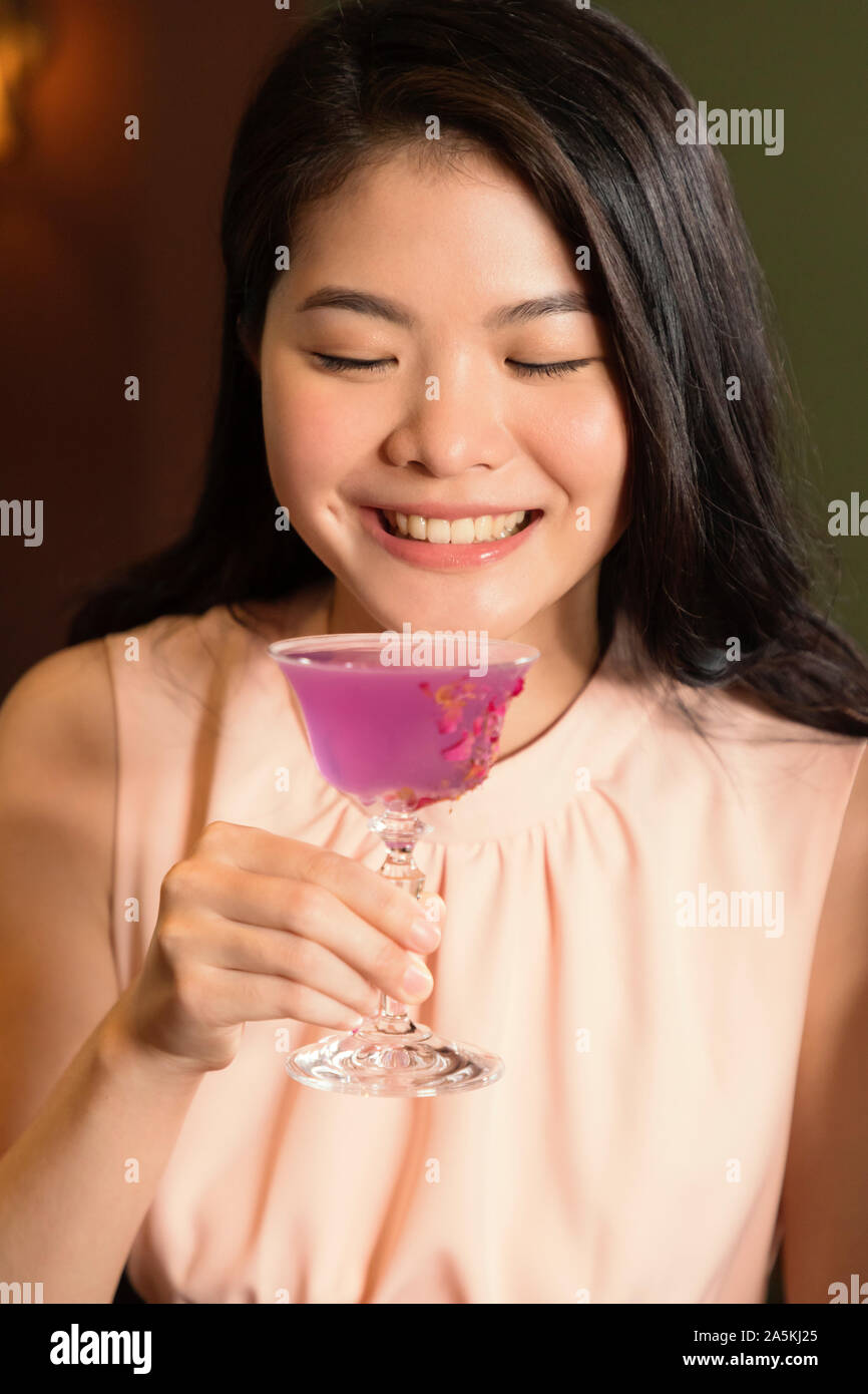 Woman dressed pink hi-res stock photography and images - Alamy