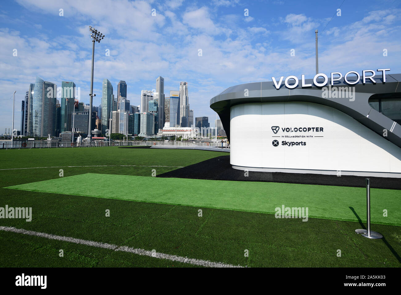 Singapore. 21st Oct, 2019. The full scale prototype of the world's ...