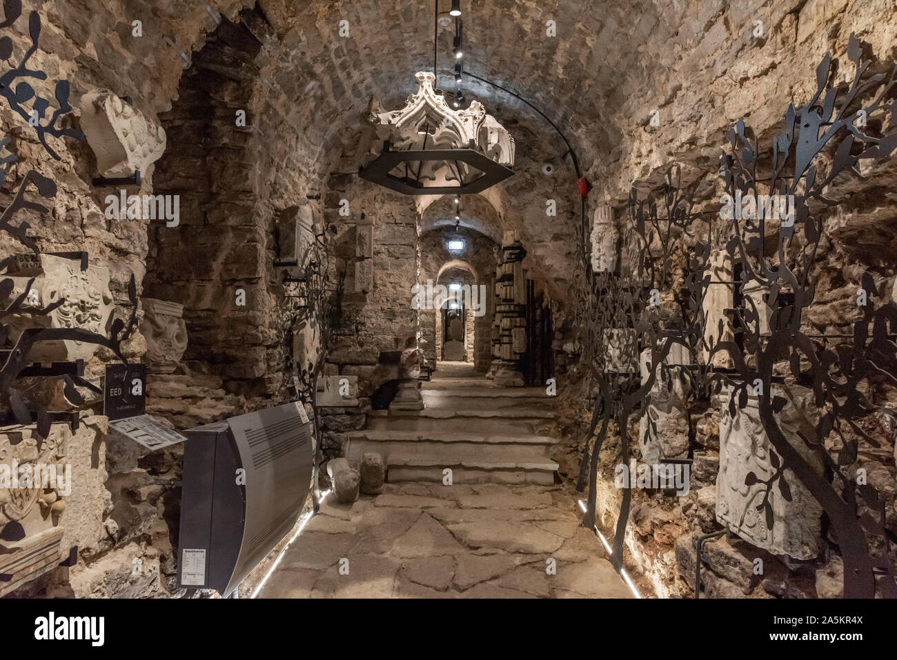 Underground stone tunnel hi-res stock photography and images - Alamy