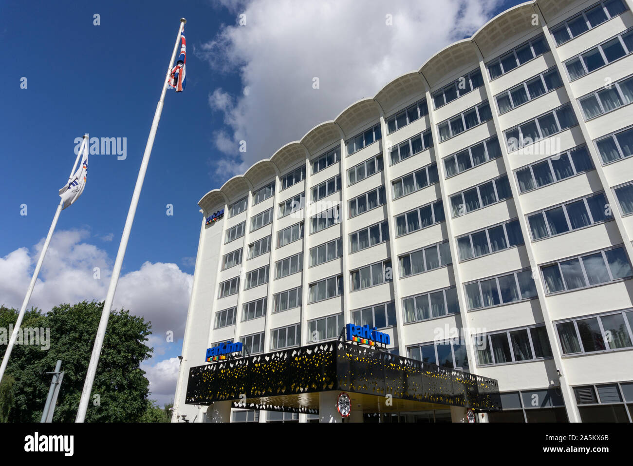 Modern hotel chain hi-res stock photography and images - Alamy