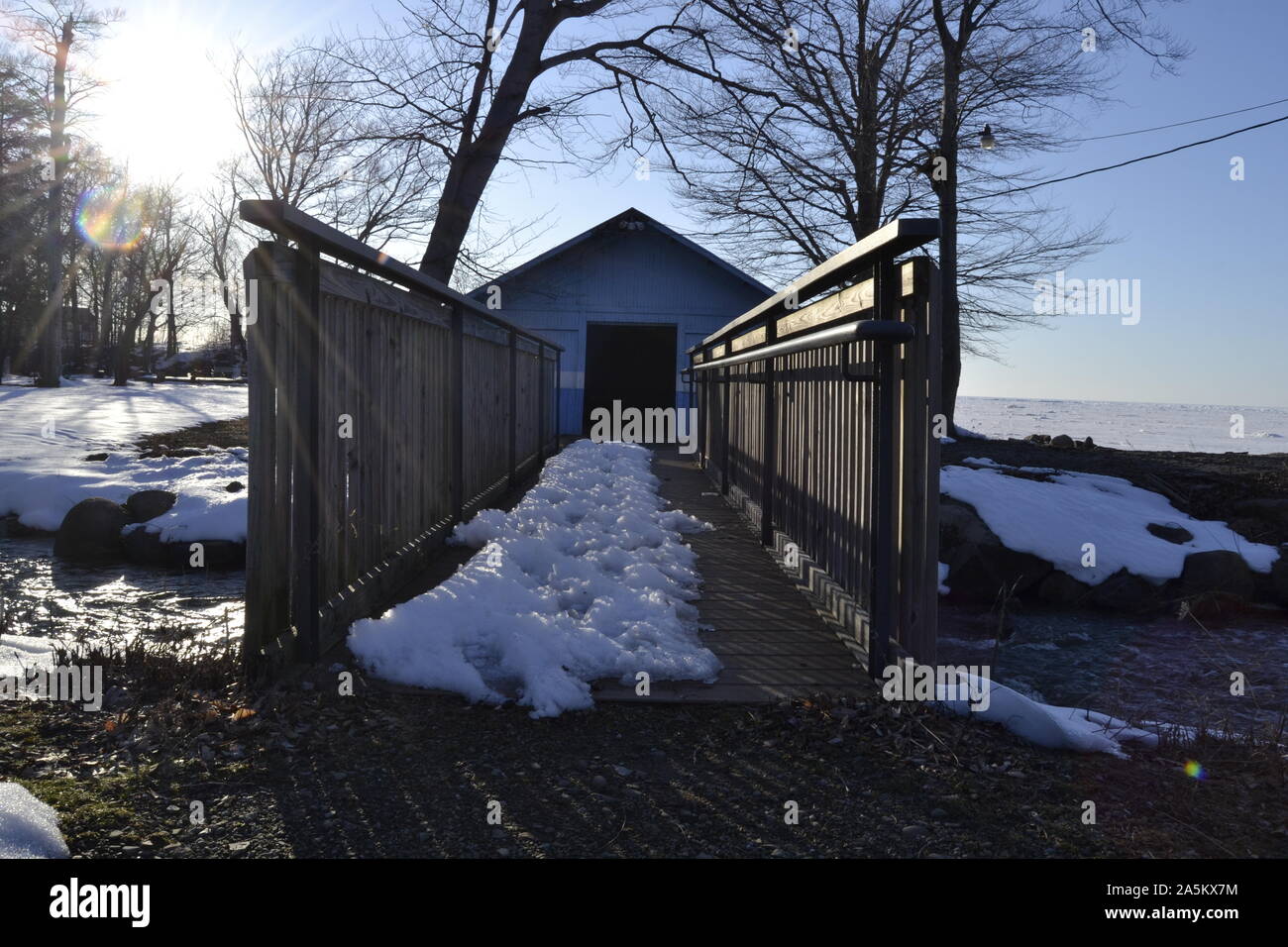 lake house in winter with snow Stock Photo - Alamy