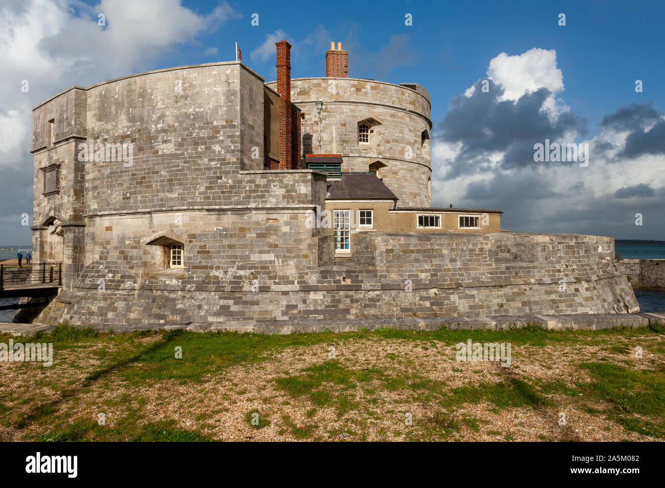 Calshot Castle an artillery fort built by Henry VIII at Calshot Spit ...