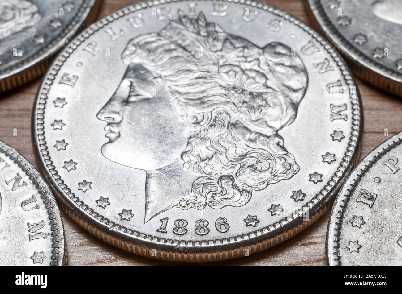 Silver u s coins hi-res stock photography and images - Alamy