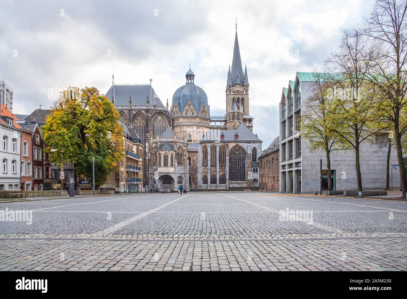 Aachen cathedral hi-res stock photography and images - Alamy