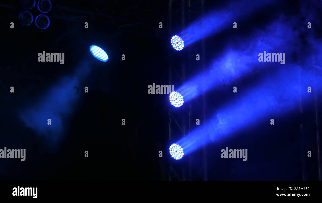 Lighting on stage hi-res stock photography and images - Alamy