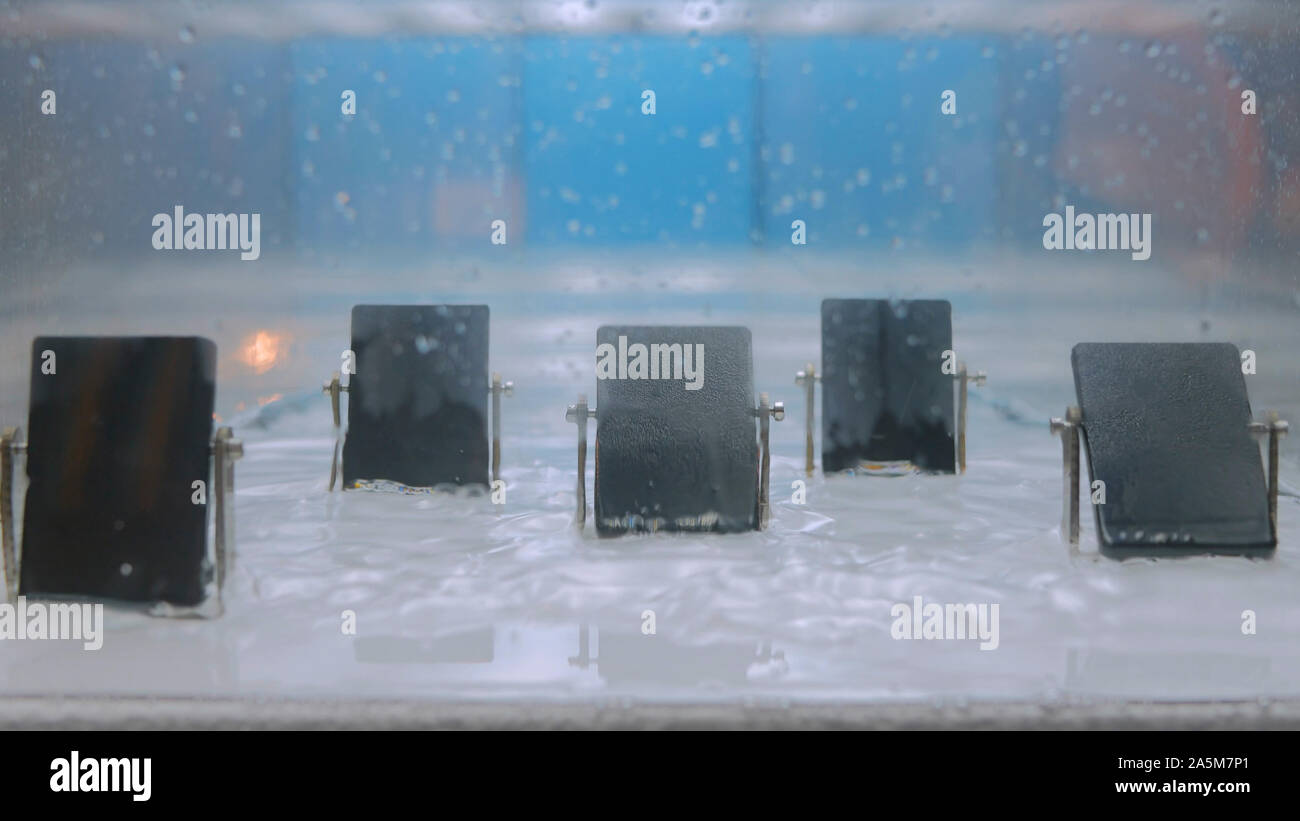 Wave mechanics hi-res stock photography and images - Alamy